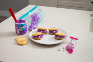 Quick & Easy Mermaid Clamshell Cookies | Fin Fun Blog